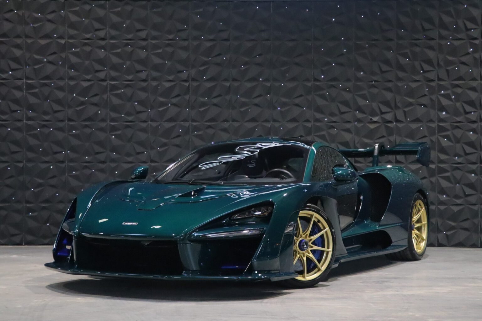 La McLaren W1 vous impressionne-t-elle ? - Carfans